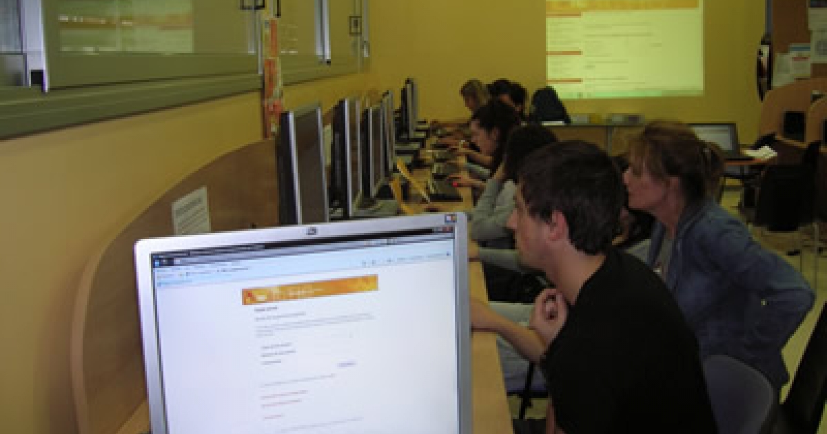 Xerrada ACTIC a alumnes del Cicle de Grau Mitjà de l’IES Tremp | Xarxa ...